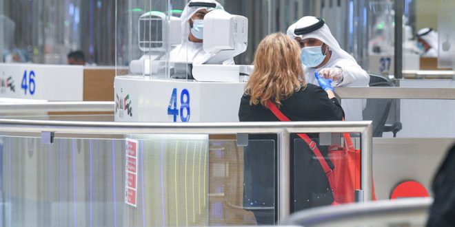 الإمارات تمنح “الإقامة الذهبية” لأوائل الثانوية العامة وأسرهم من